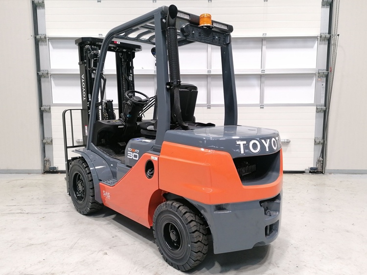 TOYOTA 52-8FDF30 2022 3.0T - Gebruikte Heftrucks Schoonderwoerd